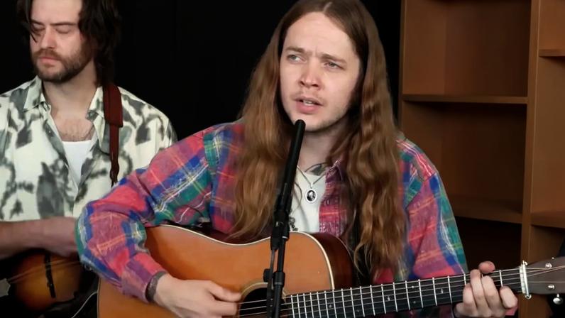 Billy Strings estreia no Tiny Desk - Portal Tela