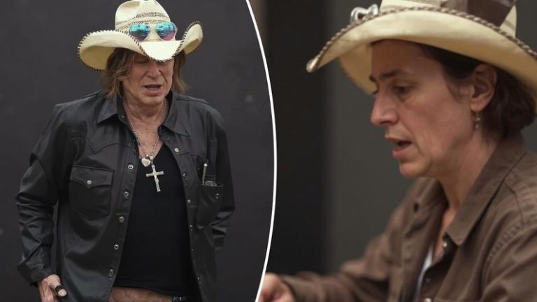 Mickey Rourke permanece em hotel de luxo em West Hollywood após ...