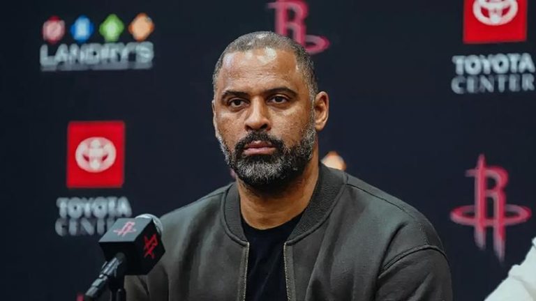 Ime Udoka acusa o elenco do Rockets de desrespeito após derrota ...