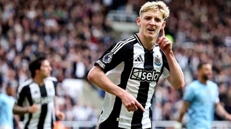 Barcelona fecha contratação de atacante destaque do Newcastle - Portal Tela
